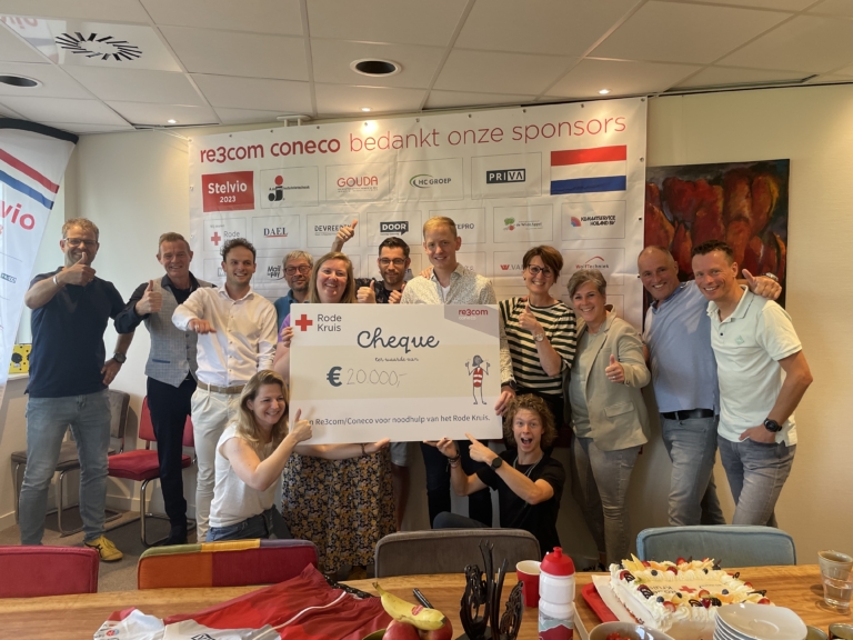 Climb that Stelvio: geslaagde sponsoractie voor het Rode Kruis - Coneco